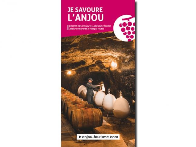 Magazine and brochures of Anjou Loire valley